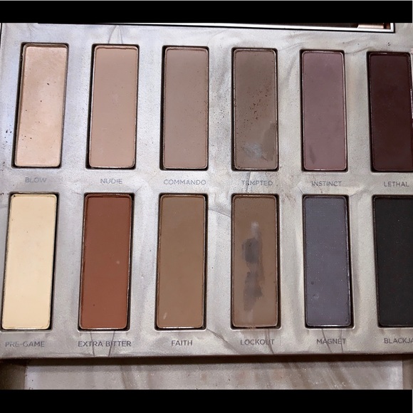 Urban Decay | Makeup | Urban Decay Eyeshadow Palette | Poshmark